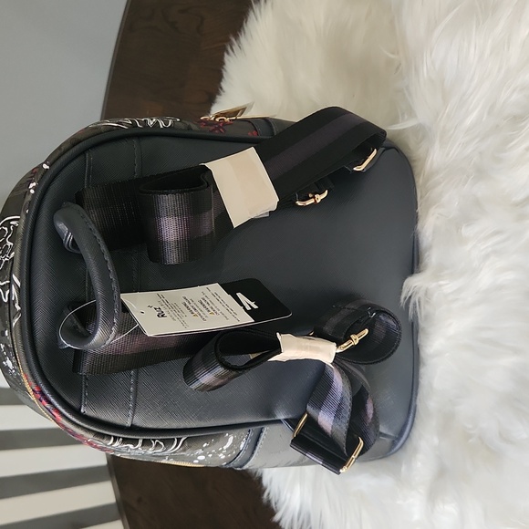 Disney wondapop | Bags | Nwt Disney Wondapop Cruella De Vil Backpack ...